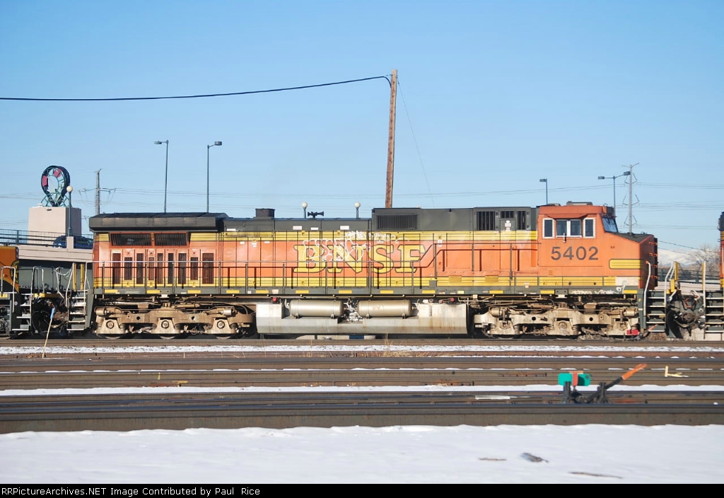 BNSF 5402